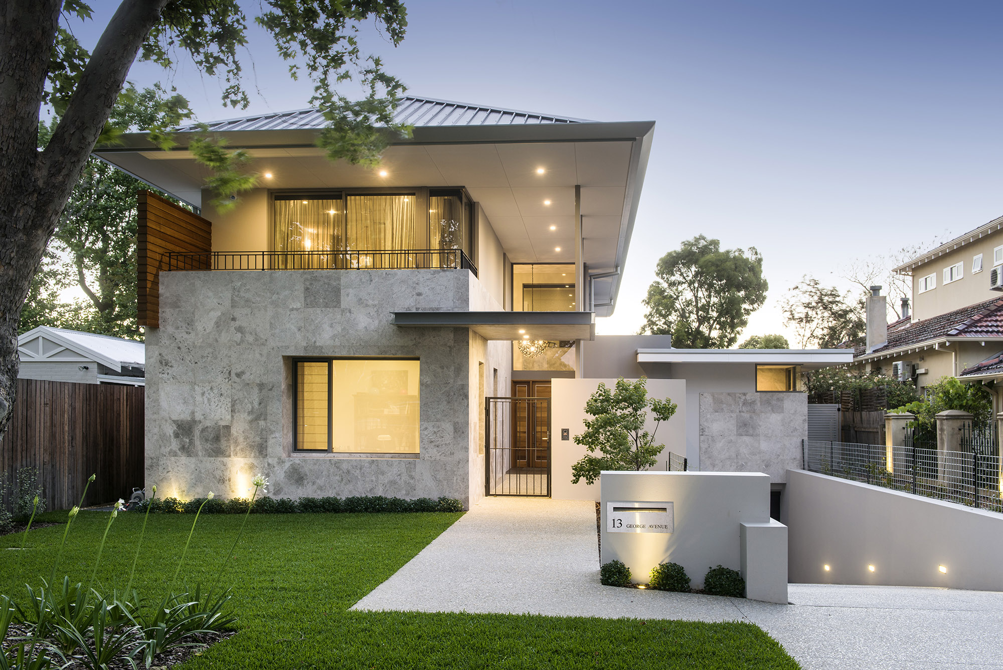 Modern concrete house, Outstanding with raw concrete work