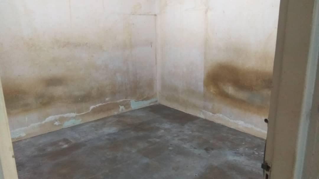 Renovate a rotten house into a Modern minimalist home