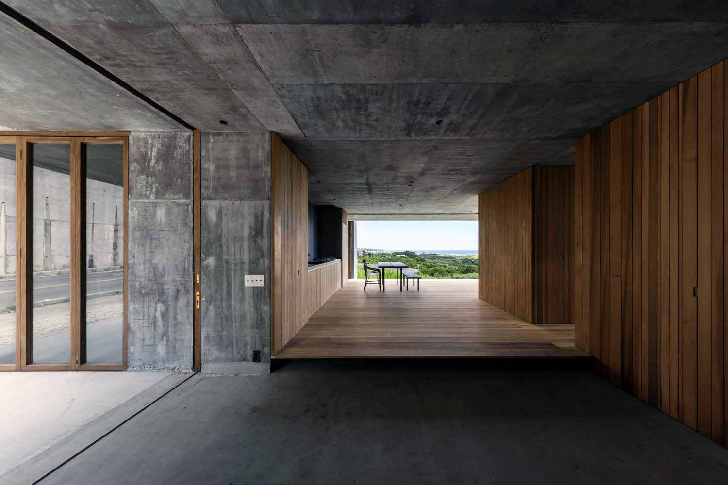 Fashionable Concrete Box House, Open and Spacious With Panoramic View ...