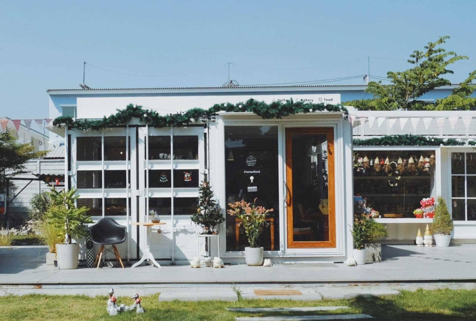 30 Minimal cafe Ideas in Cute box shape