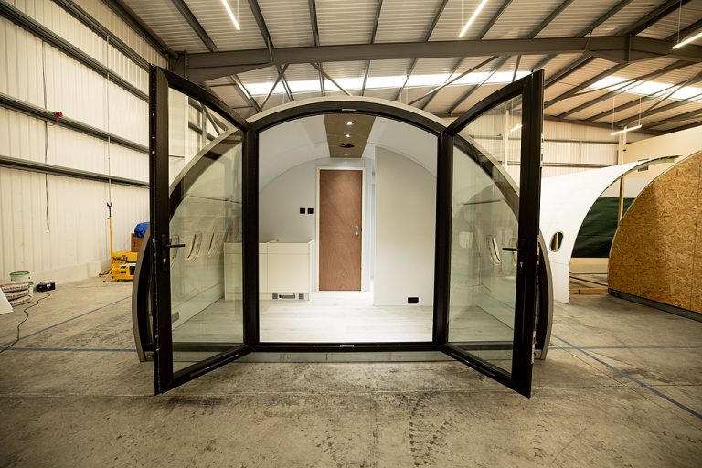 “Sky Pods” Capsule Houses Built From an Old Plane